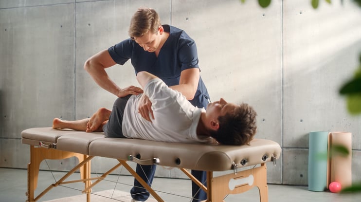 ThermaCare: So zeigt sich ein Bandscheibenvorfall in der LWS